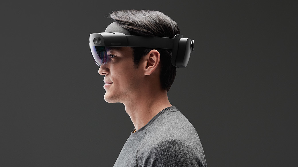 HOLOLENS - SurfaceTHAI - Microsoft Surface Laptops designed by Microsoft