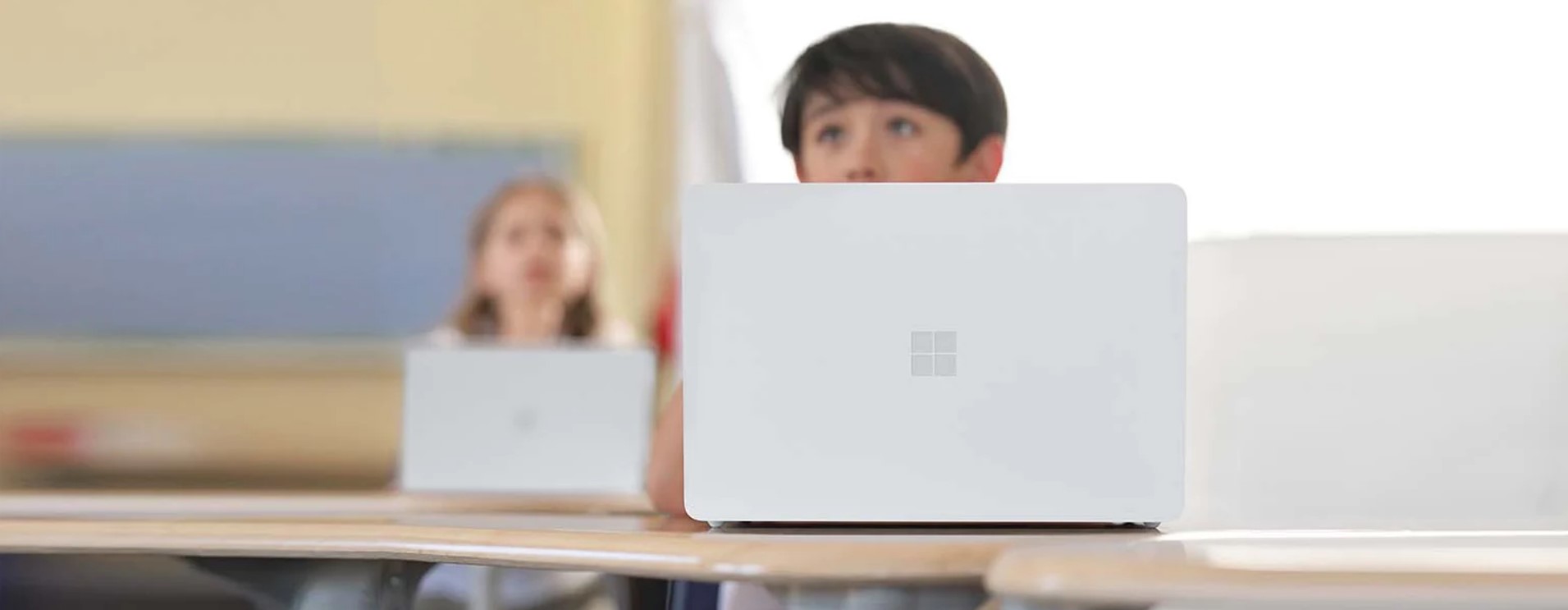 TECH SPECS FOR SURFACE LAPTOP SE - เมษายน 23, 2026